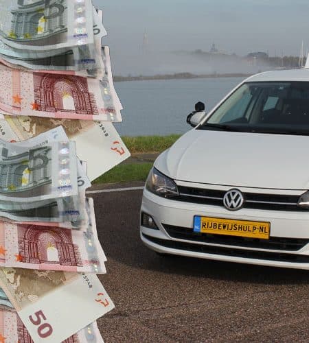 Wat kost een rijles per uur in 2025? Hoe kun je besparen?